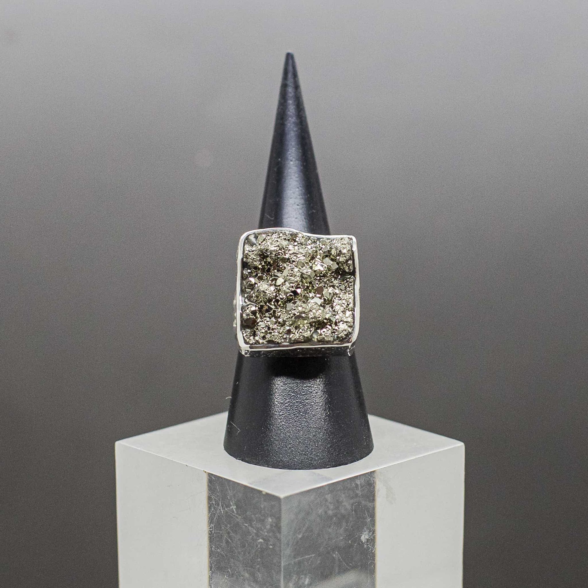 Shop Crystal Rings - Colliers Crystals