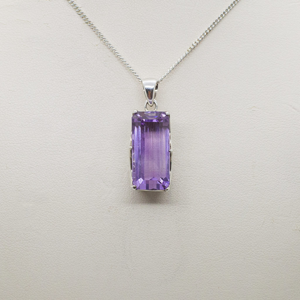 Shop Exquisite Faceted Amethyst Pendants